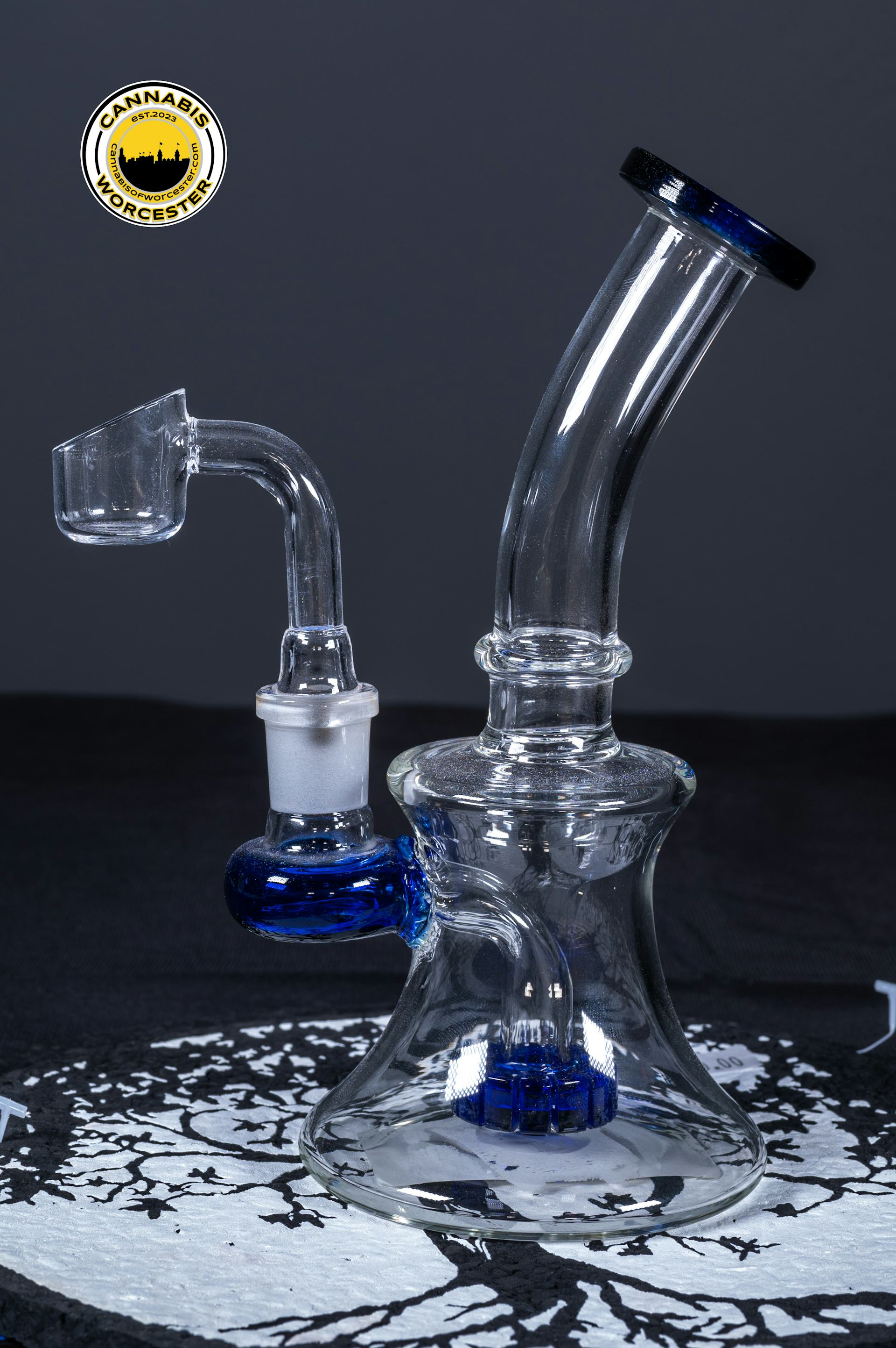 Shop cannabis products in Worcester